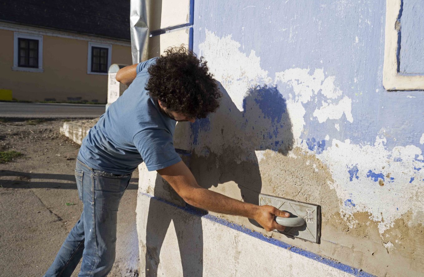 Cum ai grijă de o casă cu arhitectură tradiţională – Albastru